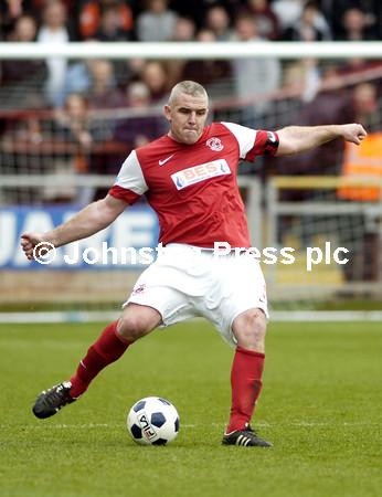 20941456-Fleetwood Town v Luton Town. Pictured is Steve McNulty ...
