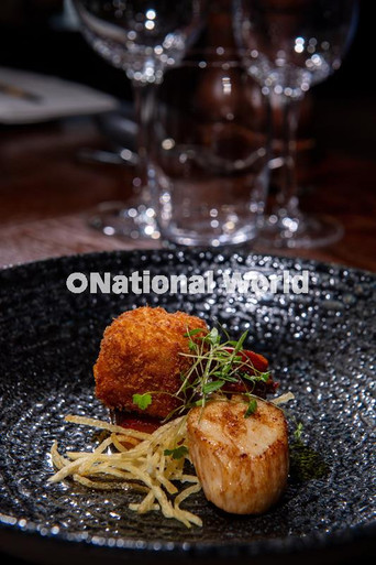 39888622-Fox & Hounds, Sinnington, North Yorkshire. Pan seared scallop ...