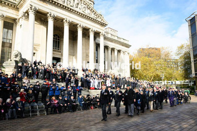 39890206-Pictured is: Veterans are cheered and clapped off the parade ...
