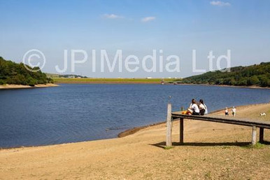 39109230-Scammonden Reservoir walk, for Walkshire Walks - Iconic Media ...