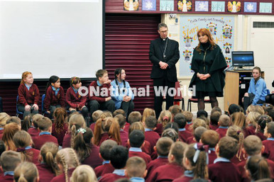 39906808-BURNLEY - 13-12-23 Sarah, Duchess of York, visits Holy Trinity ...