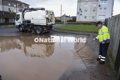 39912750-PIC LISA FERGUSON 28/12/2023 Aftermath and flood damage from ...
