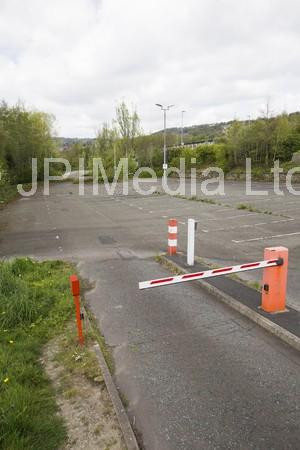 39420929-Empty car parks at Lloyds Banking Group Copley Wakefield Road ...