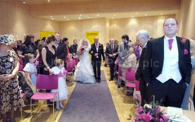 20028560-Pictures Martin Bostock The wedding of Kelly Goudie and Simon ...