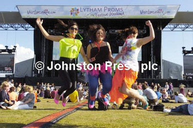25241568-Lytham Proms 2013 Eighties Night. Sisters Siobhan Heneghan ...