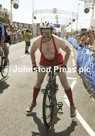 25093028-Manchester to Blackpool bike ride - National World | Newsprints