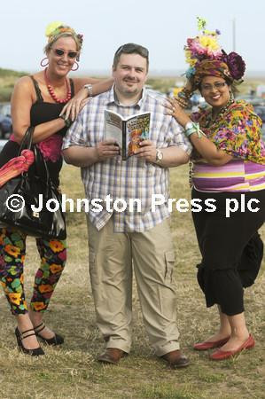25055394-Author Si Page at the launch of his book Missing Gretyl. He is ...