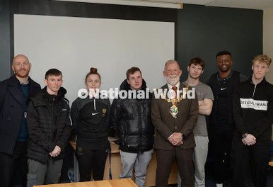 39937787-The Mayor of Rotherham Cllr Robert Taylor visited ...