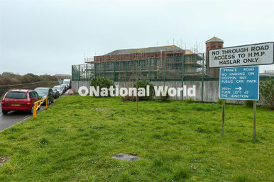 39940405-Haslar Immigration Removal Centre, Gosport Picture: Chris ...