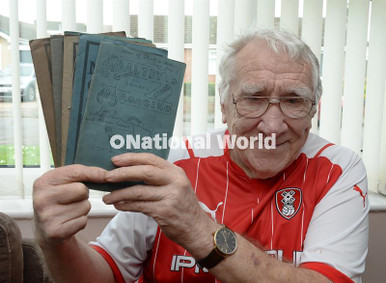 39949588-Keith Stringer with some of the old Maltby Crags School ...