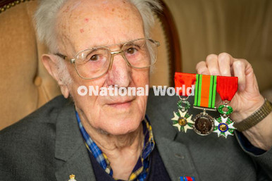39958554-Jack Mortimer, from Leeds, now aged 100 one of the last ...