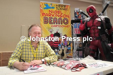 37926092-Nigel Parkinson Beano Cartoonist at Blackpool Comic Con ...