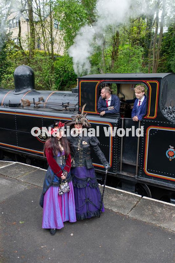 39963999-Sharon and Chris Luty at the KWVR Haworth Station, Haworth ...
