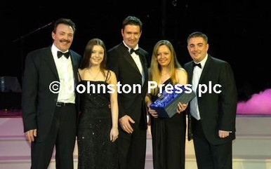 37572062-Paul Crossley of Kenrick and Co centre presents L-R , Keith ...