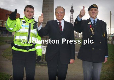 37572071-Major Jim Houldsworth centre with war veterans Oliver ...