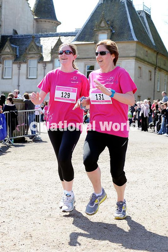 39974355-20-05-2012. Picture Michael Gillen. FALKIRK. Callendar Park ...