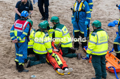39975182-Paramedic students attend the scene of a boat crash where a ...