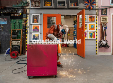 39977274-Contemporary mixed media artist Rachel Mander who is taking ...