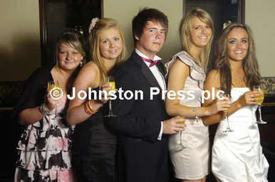 37572899-King Edward and Queen Mary Prom at the Grand Hotel in St Annes ...
