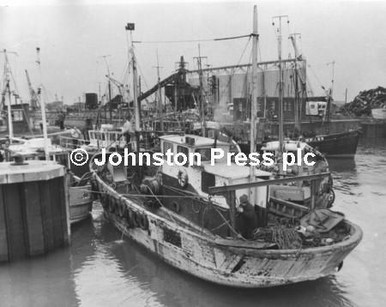 23501756-Undated & Uncaptioned - from LEP archives Historical ...