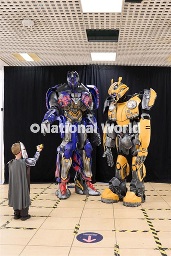 39990619-A literally hugs success, Transformers Optimus Prime and ...