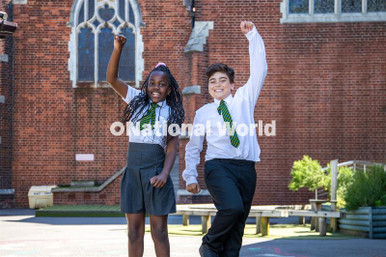 39993873-Year 6 leavers photos from schools throughout the region ...