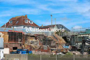 40002630-Demolition site at the Osborne View pub, Hill Head, Fareham ...