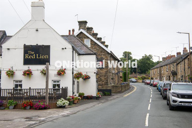 40003217-High Street Silkstone and The Red Lion. Village of the Week ...