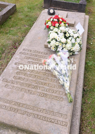 40005623-A service and wreath laying for the victims of the Maltby ...