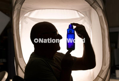 40009257-Alan Blakeman of BBR Auctions, Elsecar Heritage Centre ...