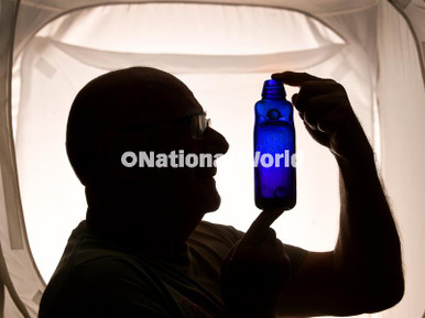 40009256-Alan Blakeman of BBR Auctions, Elsecar Heritage Centre ...