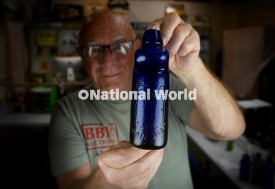 40009258-Alan Blakeman of BBR Auctions, Elsecar Heritage Centre ...