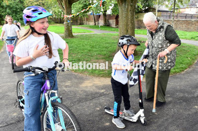 40017972-04-08-2024. Picture Michael Gillen. LAURIESTON. Laurieston ...