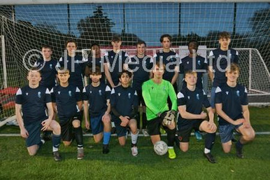 39295807-Hampton College sixth form footballl team - National World ...
