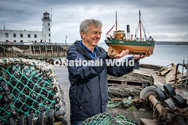 40031520-Scarborough historian and author Stewart MacDonald with a ...