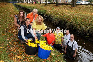 40033472-24-09-07-Grangemouth Duck Race 2024, pictured are organising ...