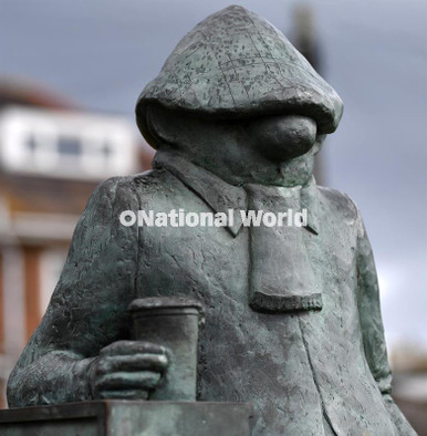 40034094-The Andy Capp statue, Headland, Hartlepool. Picture by FRANK ...