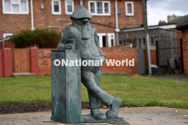 40034288-The Andy Capp statue, Headland, Hartlepool. Picture by FRANK ...