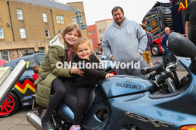 40036713-BO'NESS 15/09/24 Buzzfest Transport Festival Leonie 8 and Ava ...