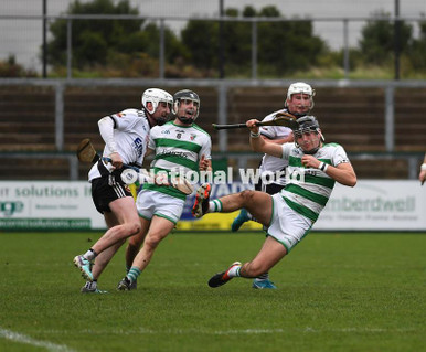 40051043-James Friel of Swatragh keeps possession of the sliothar under ...