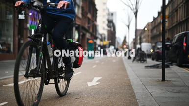 40055669-John Devlin 30/10/2024 GLASGOW. Alastair Dalton on his bike ...