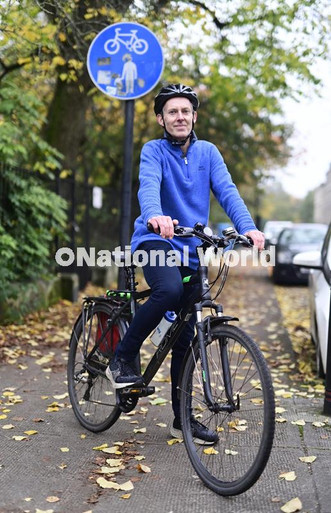 40055661-John Devlin 30/10/2024 GLASGOW. Alastair Dalton on his bike ...
