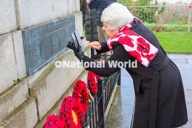 40063036-10/11/24 Bo'ness Remembrance Sunday Parade to Bo'ness War ...