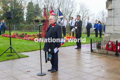 40063029-10/11/24 Bo'ness Remembrance Sunday Parade to Bo'ness War ...