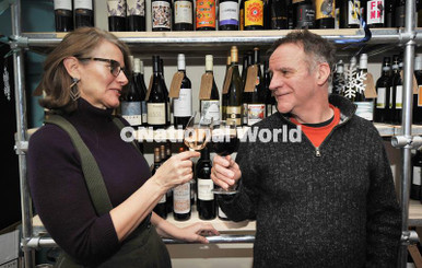 40070093-Noah's Goat, a wine shop and licenced cafe, at 68 George ...