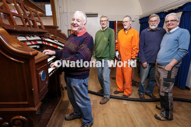 40077821-Gosport and District Organ Club members, from left, Robert ...