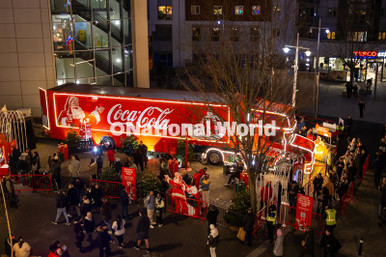 40079109-The Coca Cola truck made a triumphant return to Gunwharf Quays ...