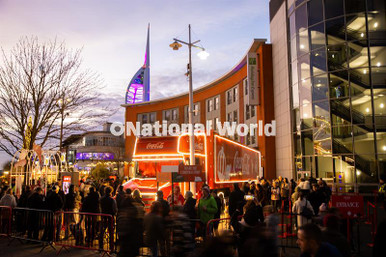 40079107-The Coca Cola truck made a triumphant return to Gunwharf Quays ...
