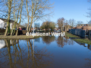 40083999-Flooding at Platt Bridge in Wigan. Photo: Kelvin Lister ...