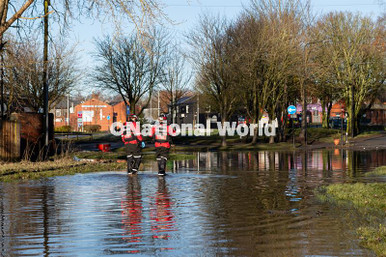 40083992-Flooding at Platt Bridge in Wigan. Photo: Kelvin Lister ...